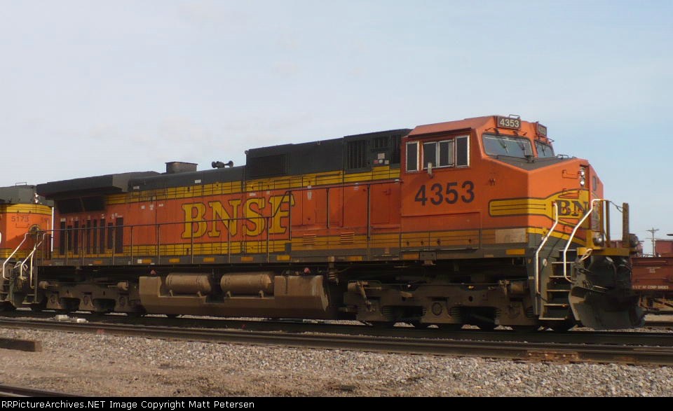 BNSF 4353
